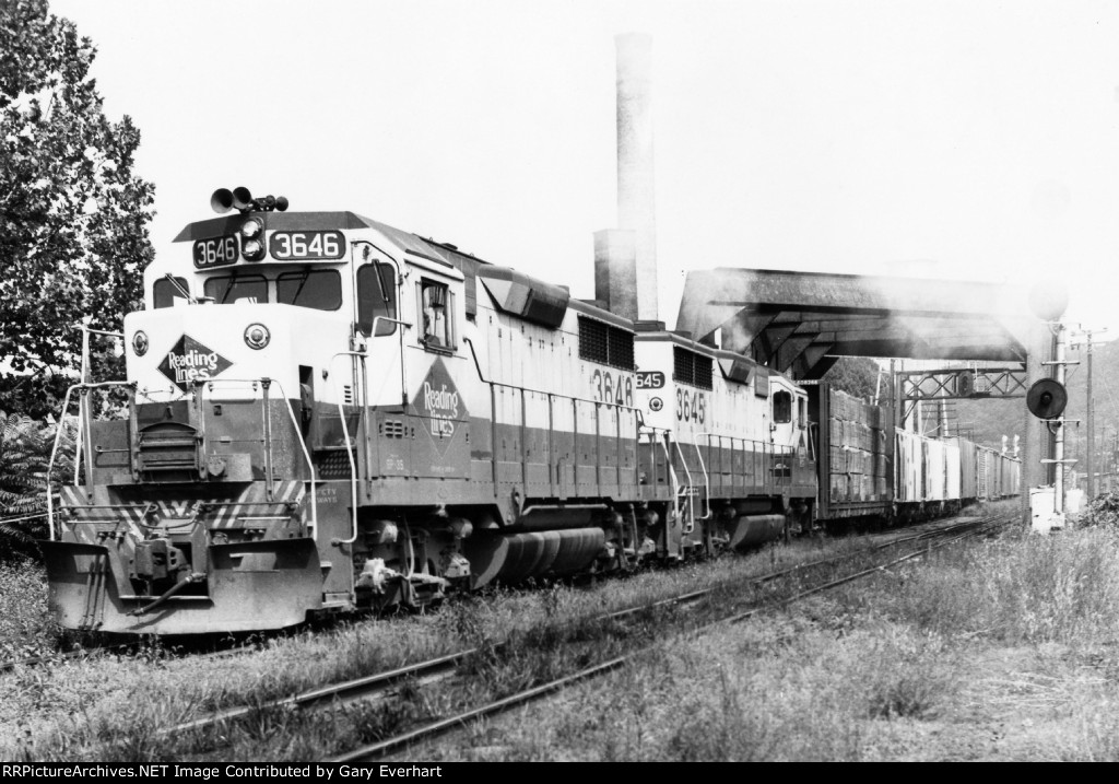 RDG GP35 #3646 - Reading Co